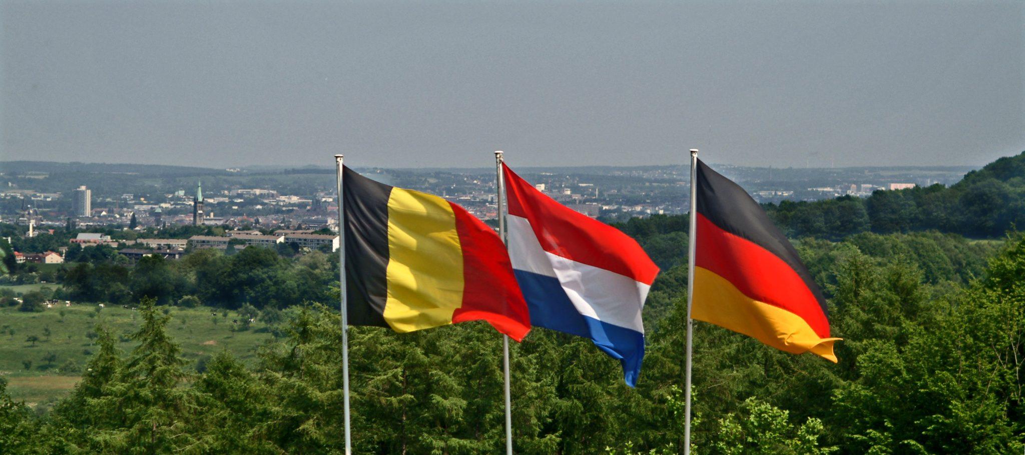 Webformular "Crossing Borders" - Corona-Regeln im Grenzgebiet der ...